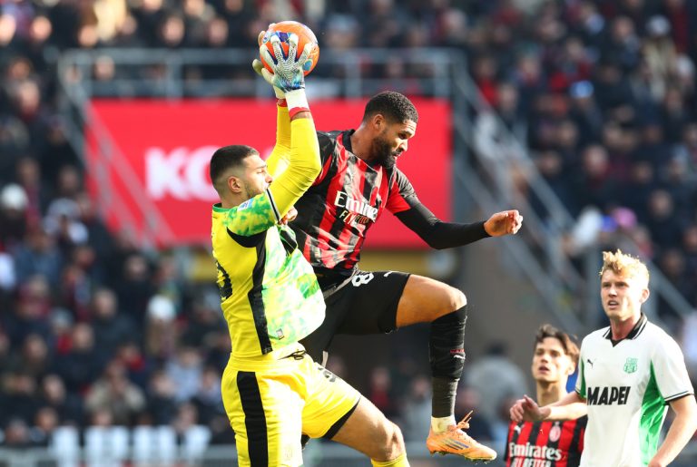 Serie A, Milan frenato dal Sassuolo: 2-2 a San Siro, rossoneri solo a ...