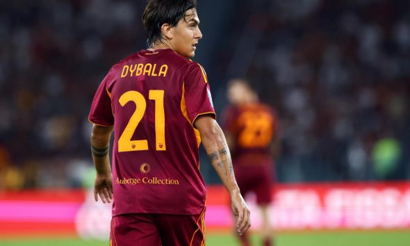 Napoli choc al Maradona: il Bologna vince al 91’, Rowe riapre la corsa ...
